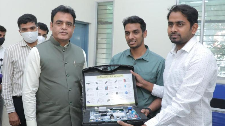 Educational STEM Robotics Lab Setup | Robocraze